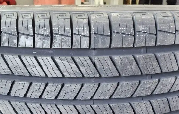 Dodge Ram 2500 Tire Sizes In-Details (2001-2024)