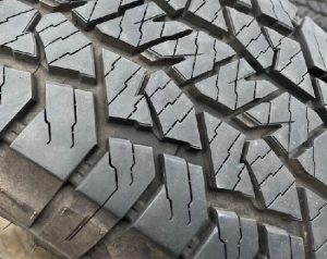 35 Inch Tires on 18 Inch Rims - Editor's Choice